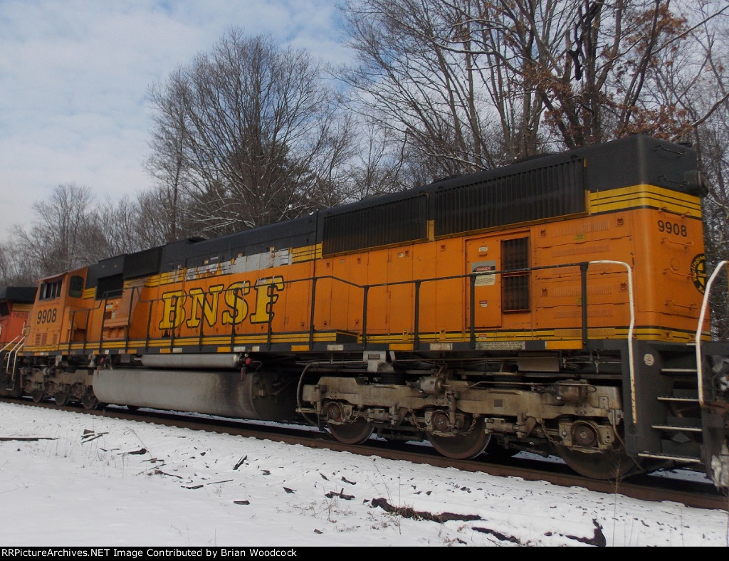 BNSF 9908